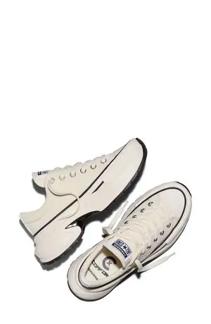 CONVERSE Run Star Crush Low Top Sneaker - Egret/egret/bla