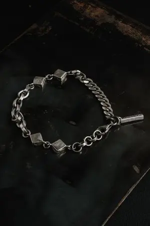 TORRELA Zama Bracelet With Textured Center Bar