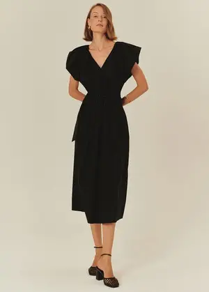 EXQUISE Sabrina Midi Dress With V-neck And Belt - Black