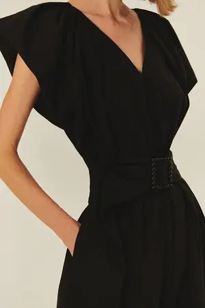 EXQUISE Sabrina Midi Dress With V-neck And Belt