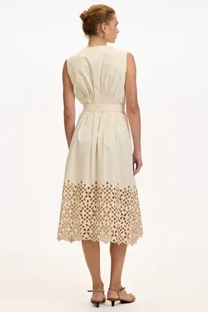 EXQUISE Sleeveless V-neck Belted Midi Dress