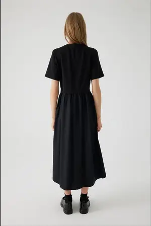 EXQUISE Afia Midi Dress With Embellished Collar