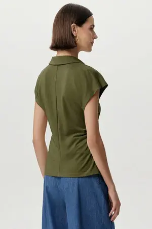 EXQUISE Siennal Short Sleeve Knit Shirt With Gathered Waist