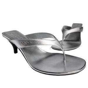 Gucci Thong Heeled Sandals