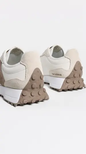 NEW BALANCE 327 Sneakers