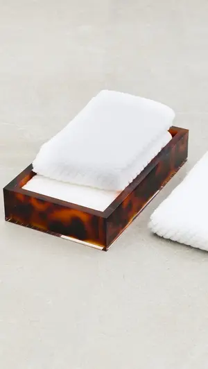 TIZO DESIGN Lucite Guest Towel Holder