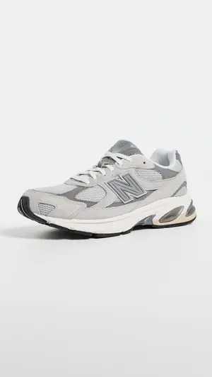 NEW BALANCE 2010 Sneakers