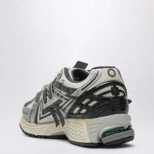 NEW BALANCE 1906a Sneakers - Metal