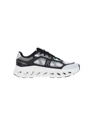 On Performance Sneakers With Cushioned Comfort - Black