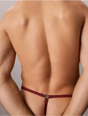 Calvin Klein Sculpt Lace String Thong - Established Red