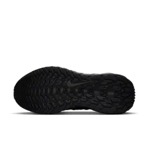 Nike Ava Edge Athletic Shoes