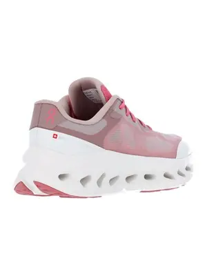 On Sneakers "cloudtilt Remix - Pink