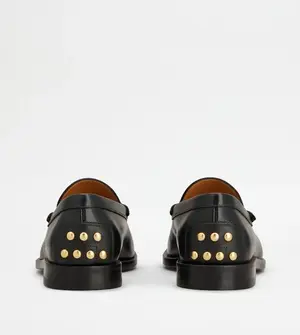 TOD'S Slip-on Loafers