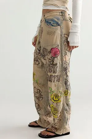 MAGNOLIA PEARL Black Sabbath Appliqued Boyfriend Jeans