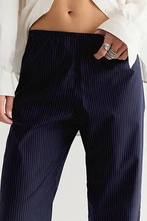 Donni. Pop Pinstripe Simple Pants - Navy