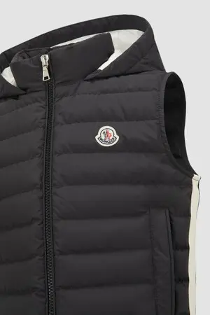 Moncler Kamaria Down Jacket