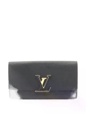 LOUIS VUITTON 2018 Capucines Bi-fold Wallet - Black