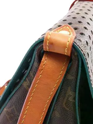 LOUIS VUITTON 2011 30 Saumur Shoulder Bag