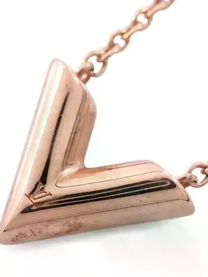 LOUIS VUITTON Essential V Necklace