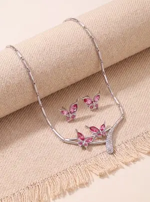 MODENAIRE Butterfly Necklace And Earrings Set
