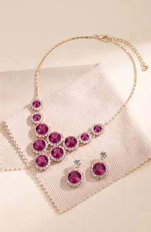 MODENAIRE Elegant Necklace And Dangle Earrings Set