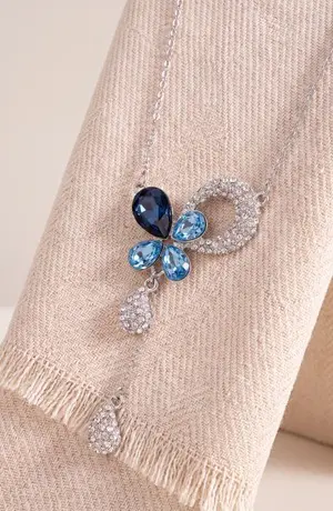 MODENAIRE Teardrop Crystal Pendant Necklace