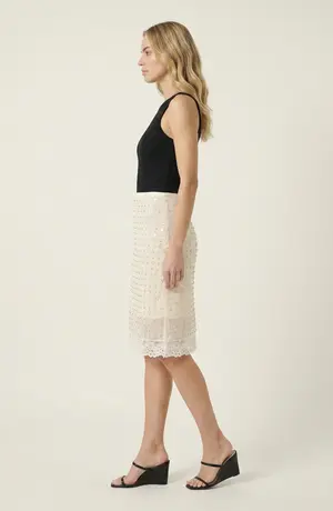 MODENAIRE Embellished Sequin Lace Hem Mini Skirt