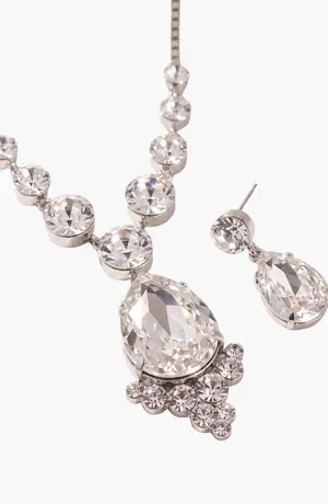 MODENAIRE Teardrop Crystal Necklace And Earrings Set
