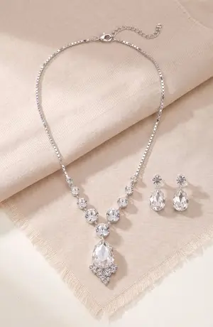 MODENAIRE Teardrop Crystal Necklace And Earrings Set