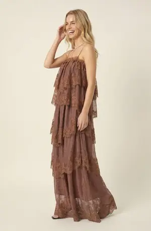 MODENAIRE Sleeveless Lace Tiered Maxi Dress