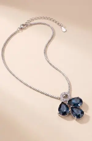 MODENAIRE Teardrop Trio Cluster Pendant Necklace