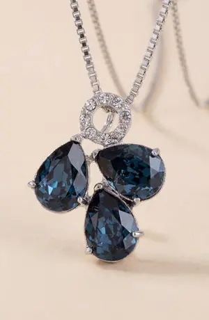 MODENAIRE Teardrop Trio Cluster Pendant Necklace