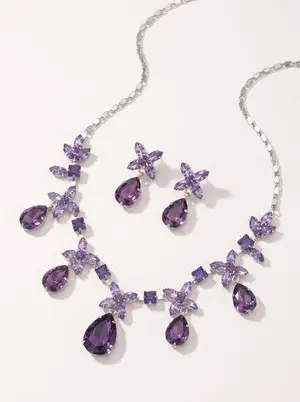 MODENAIRE Crystal Necklace And Earrings Set