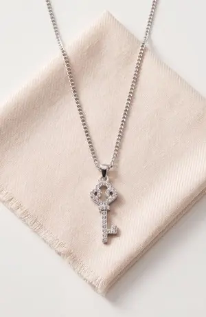 MODENAIRE Rhinestone Key Pendant Necklace