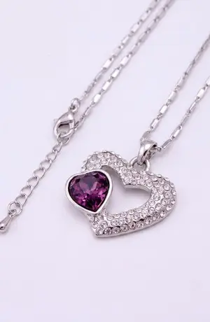 MODENAIRE Double Heart Crystal Pendant Necklace
