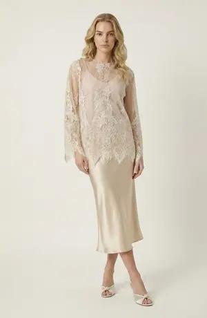 MODENAIRE Lace Floral Long Sleeve Top - Tan