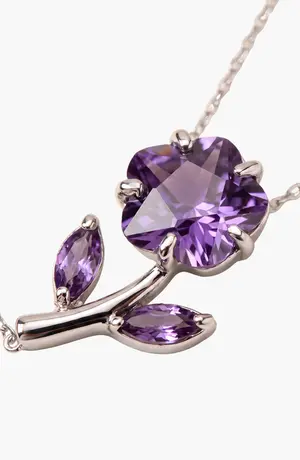 MODENAIRE Crystal Daisy Flower Pendant Necklace