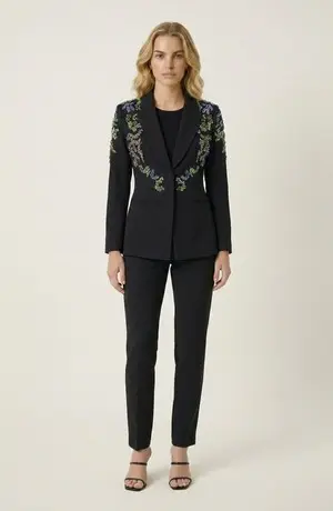 MODENAIRE Embellished Beaded Blazer