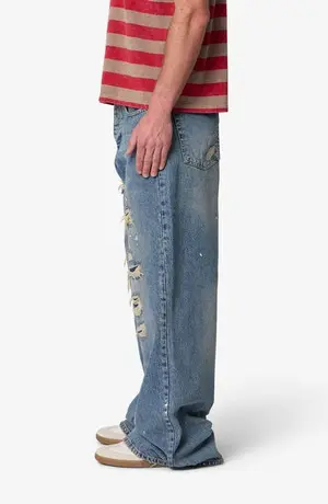 Mnml Relaxed Fit Wide Leg Ripped Jeans
