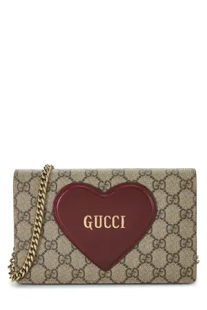 Gucci Gg Supreme Canvas Heart Wallet On Chain - Brown