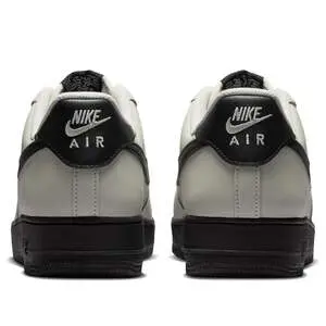 Nike Force 1 '07 Sneakers - Light Bone/black
