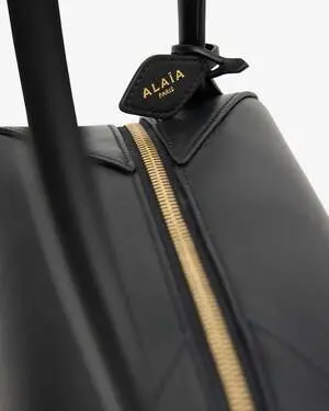 Alaïa Le Bouledogue Medium Leather Bag