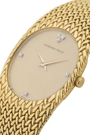 AUDEMARS PIGUET 29mm Mesh Watch With Diamonds