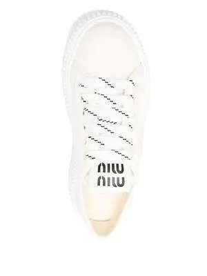 Miu Miu Allacciate