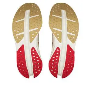 On Cloudsurfer Max 'chai Ivory - Chai/ivory