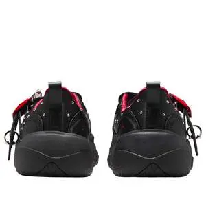 JORDAN Pointe Sneakers