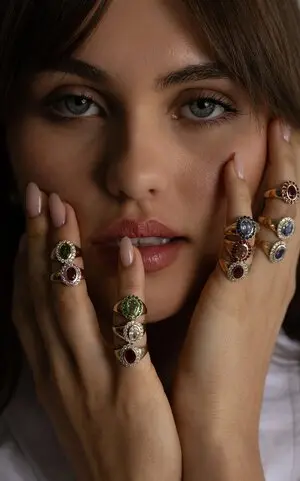 REAL FINE STUDIO Heirloom Signet Ring With Ceylon Sapphire And Sapphires