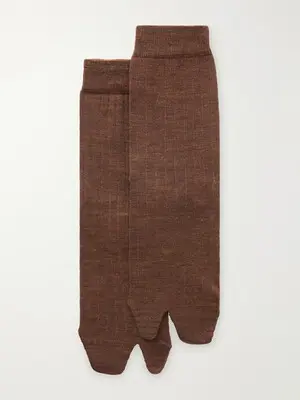 MAISON MARGIELA Tabi Socks - Brown