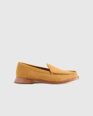 Quince Italian Leather Venetian Loafer - Camel