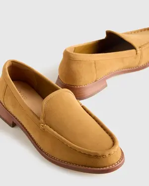 Quince Italian Leather Venetian Loafer - Camel